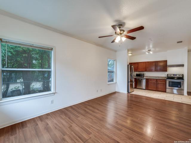 610 Viendo, San Antonio, TX 78201 | MLS #1929 | Compass