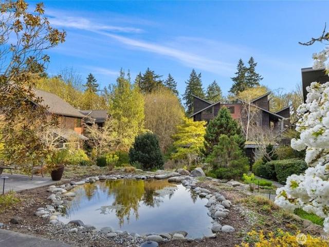 610 Vineyard Ln Unit A302, Bainbridge Island, WA 98110