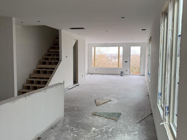 610A Annex Ave