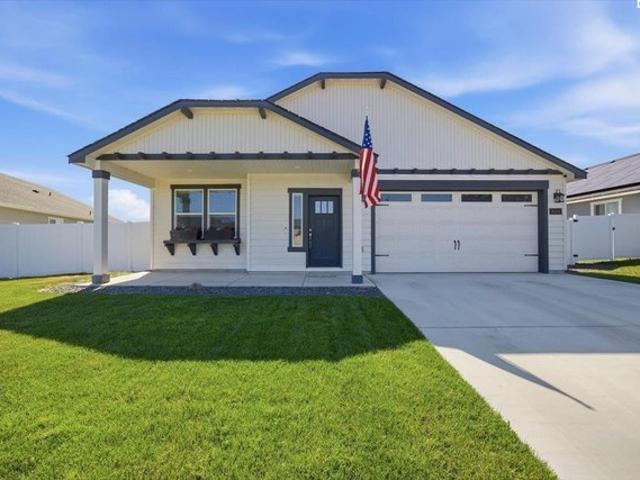 6114 Melita Ln, Pasco, WA 99301