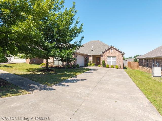 6114 Red Oak Court