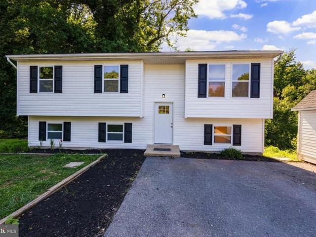 6114 4th St, Chesapeake Beach, MD 20732