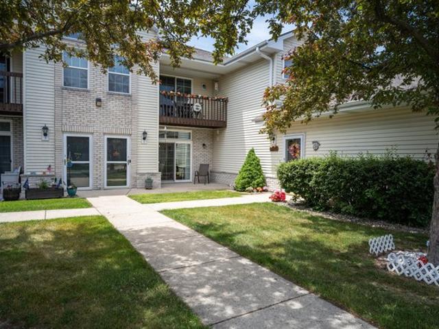 6115 S Creekside Dr Unit 2, Cudahy, WI 53110
