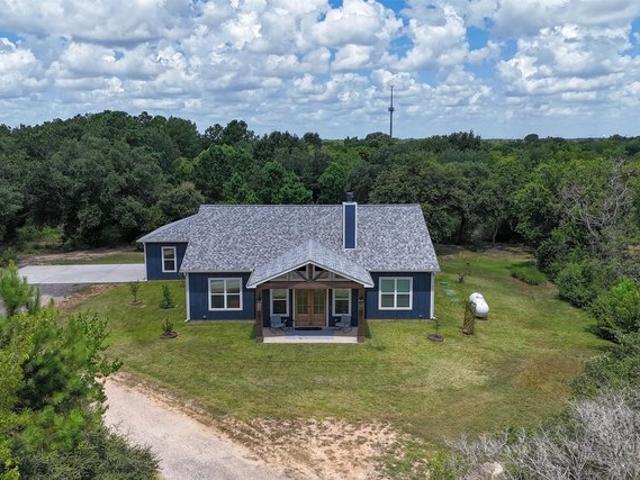 6115 San Leon Dr, Dickinson, TX 77539