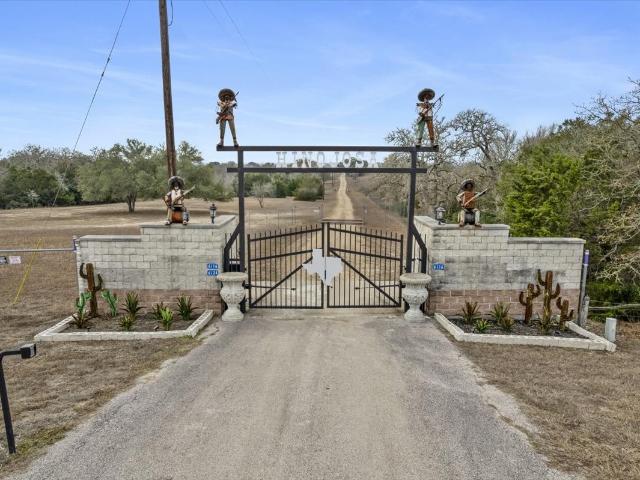 6116 E State Highway, La Grange, TX 78945 | MLS #90787 | Compass