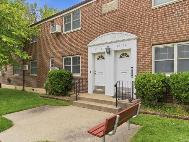6116 Little Neck Parkway 936
