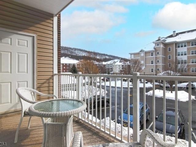 6116 Warrens Way, Wanaque, NJ 07465