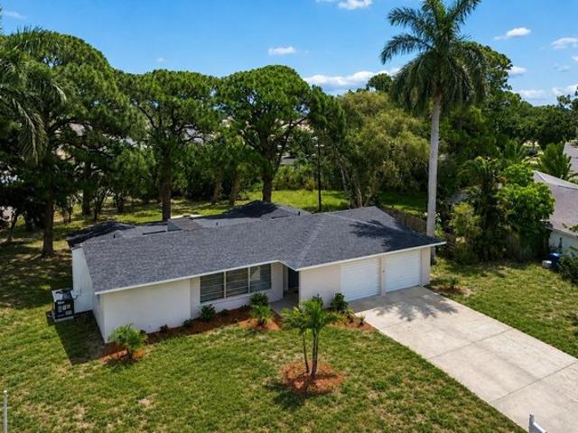 6116 7th Avenue Dr W, Bradenton, FL 34209