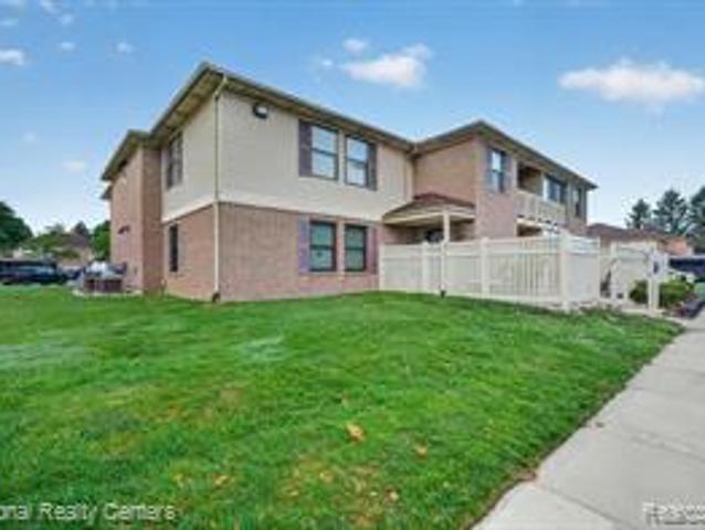 61171 Greenwood Drive