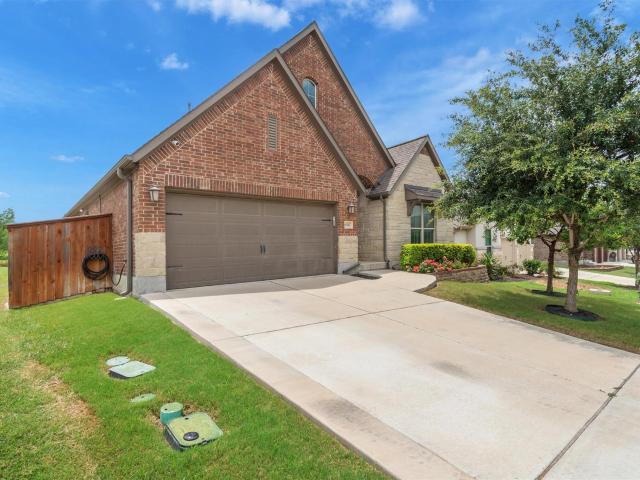 6117 lake teravista way