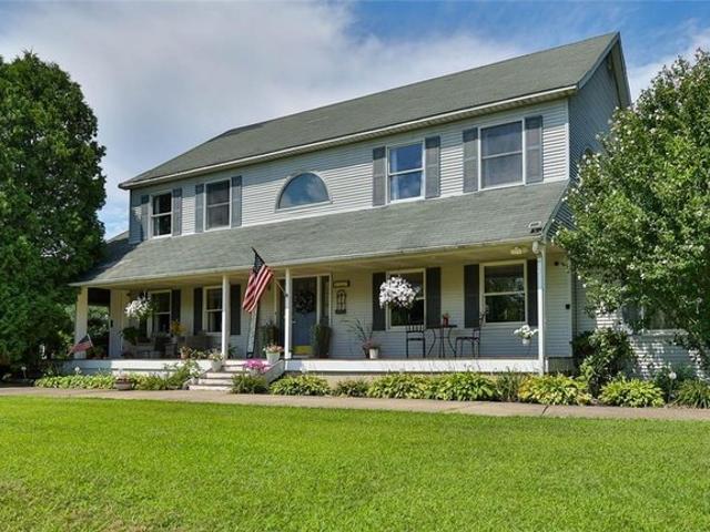 6117 Powers Rd, Pen Argyl, PA 18064