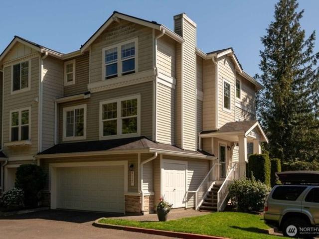 6117 S 232nd St, Kent, WA 98032