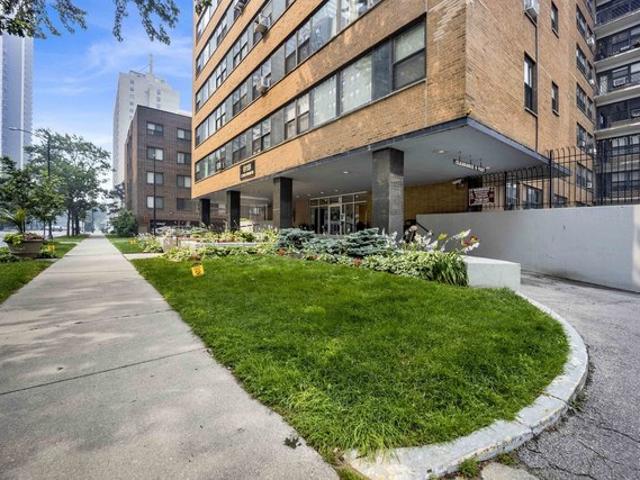 6118 N Sheridan Rd Apt 310, Chicago, IL 60660
