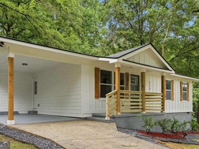 6118 Biscayne Dr, Forest Park, GA 30297
