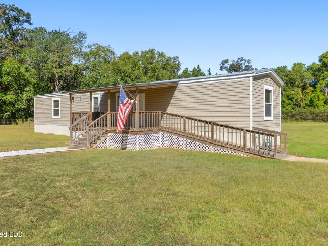 6118 Highway 612, Lucedale, MS 39452 | MLS #4127 | Compass