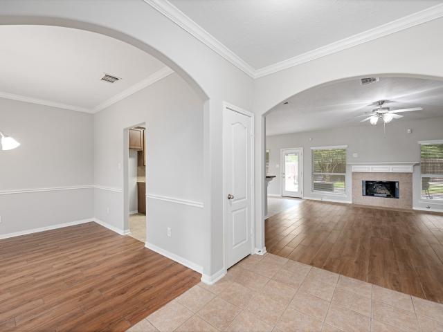6118 Pine Lakes Drive