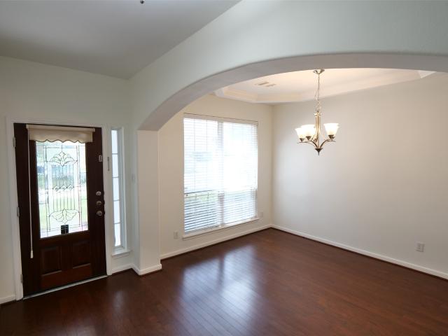 6119 Lakenshire Falls Lane