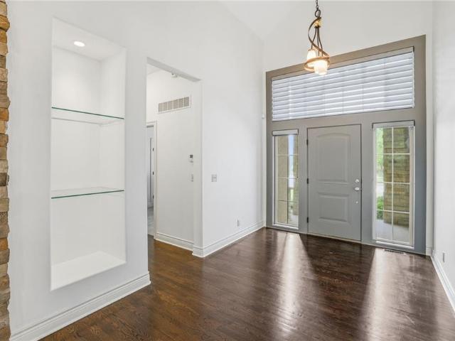 6119 Southlake Drive