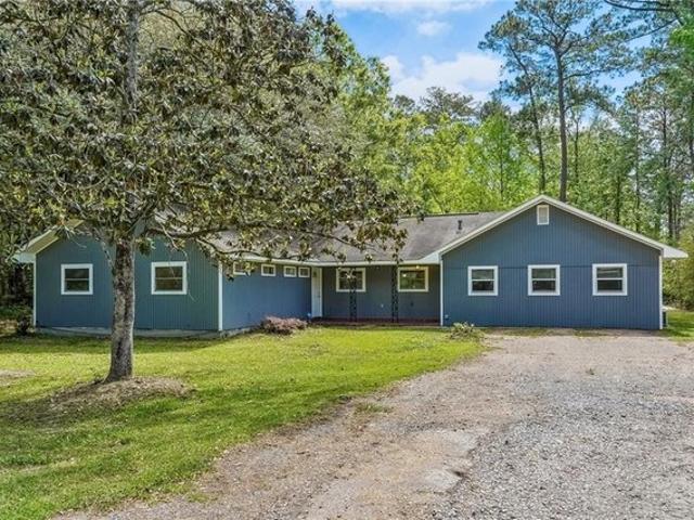 61106 Anchorage Rd, Lacombe, LA 70445