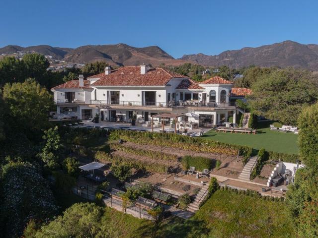 6110 Merritt Dr, Malibu, CA