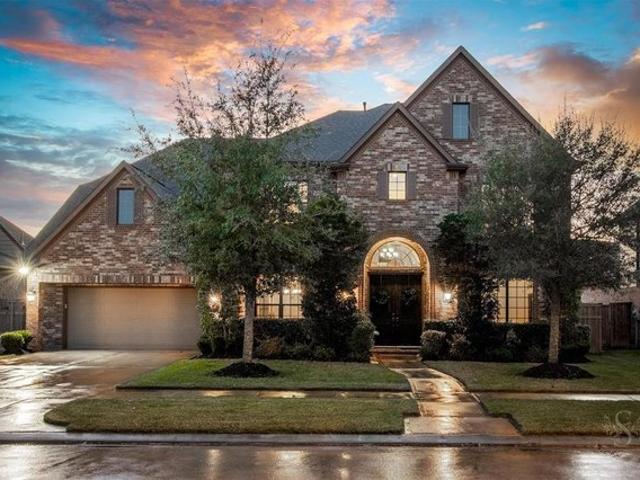 6110 Chapel Falls Ln, Fulshear, TX 77441