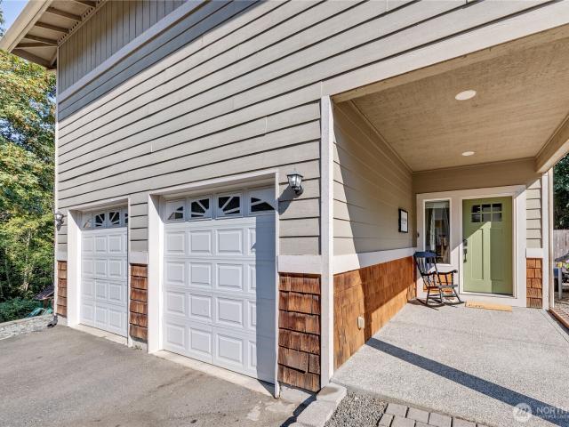 6110 Lakemont Lane