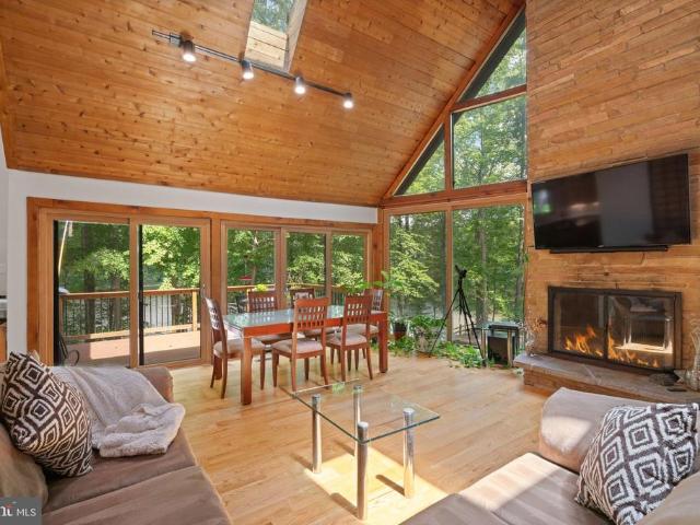 6110 Turkey Run Court