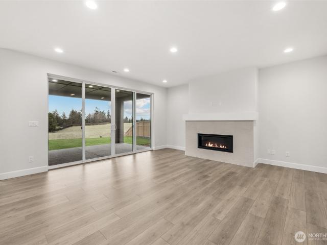 6110 th Avenue E # 304