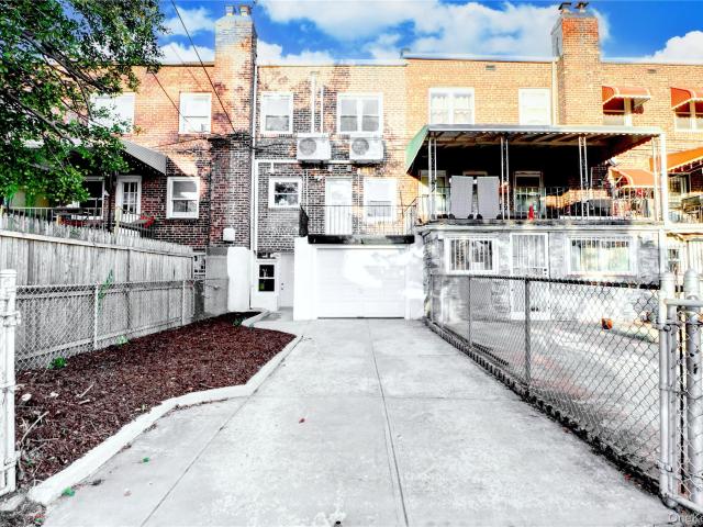 6110 84th Street