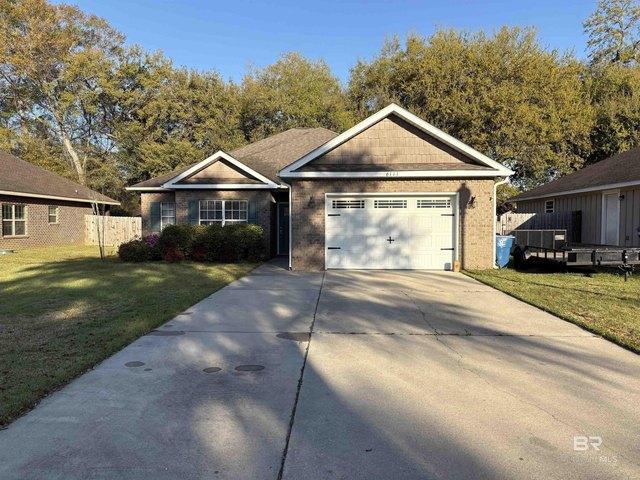 6111 Albray Dr, Gulf Shores, AL 36542