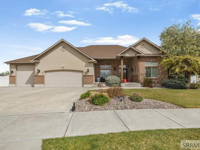 6111 Bay Hill Dr, Idaho Falls, ID 83401