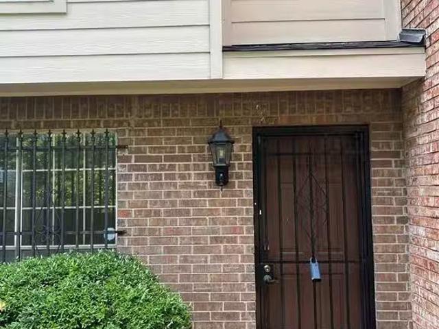 6111 Beverly Hill St #1, Houston, TX 77057