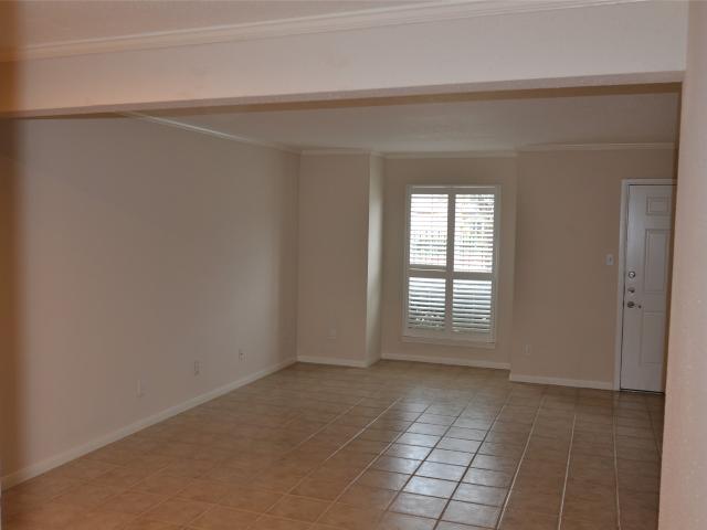 6111 Beverly Hill St, Unit 43, Houston, TX 77057 | MLS #22882 | Compass