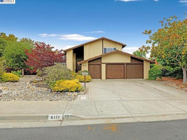 6111 Greenridge Rd, Castro Valley, CA 94552