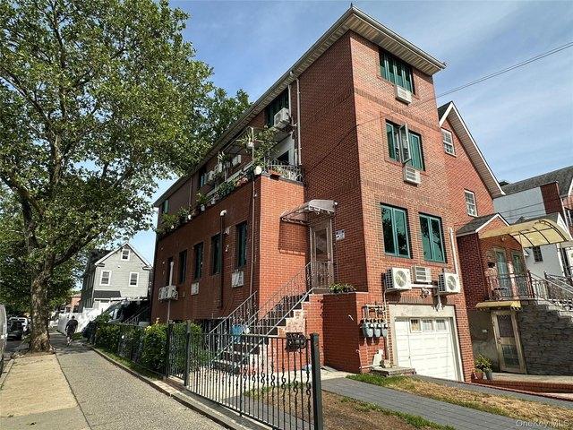 6111 th St, Fresh Meadows, NY 11365