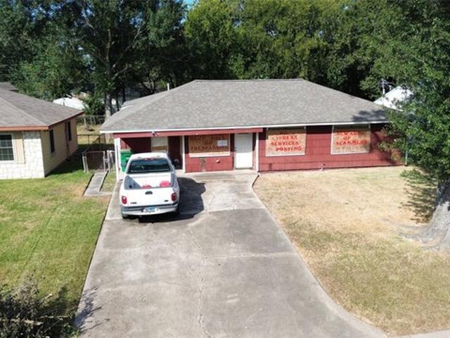 6111 Westover St, Houston, TX 77033