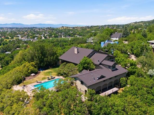 6112 Breeze Cir, Ogden, UT 84403