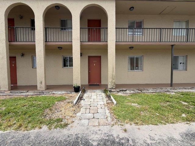 6112 Forest Hill Blvd Unit 109, West Palm Beach, FL 33415