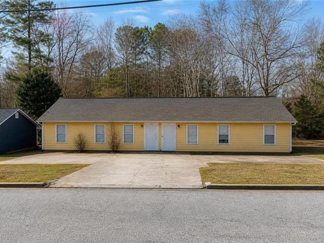 6112 Green Acres Dr SW, Covington, GA 30014