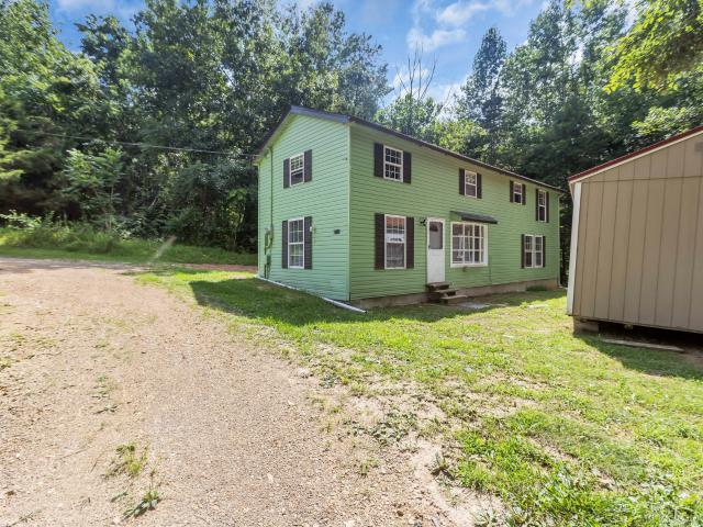 6112 King Robert Ln
