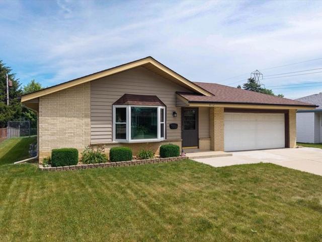 6112 S Indiana Ave, Cudahy, WI 53110
