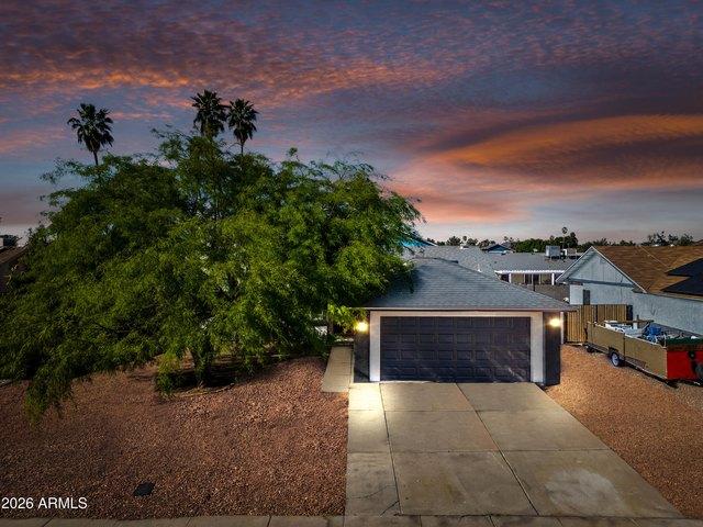 6112 W Saint Moritz Ln, Glendale, AZ 85306