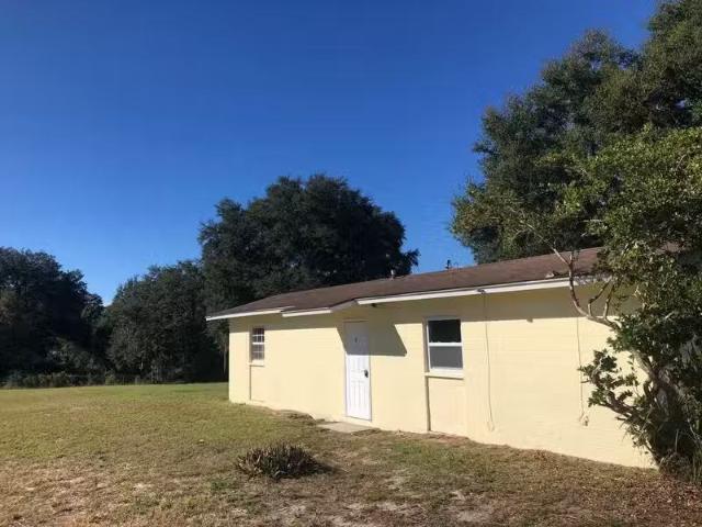 61135489 12153 Patrick St