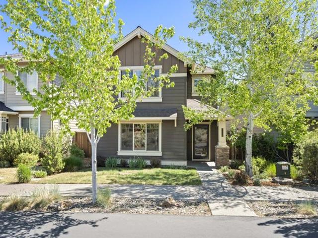 61138 SE Sydney Harbor Dr, Bend, OR 97702