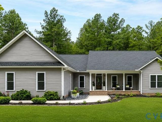 6113 Autumn Bluff Rd, Powhatan, VA 23139