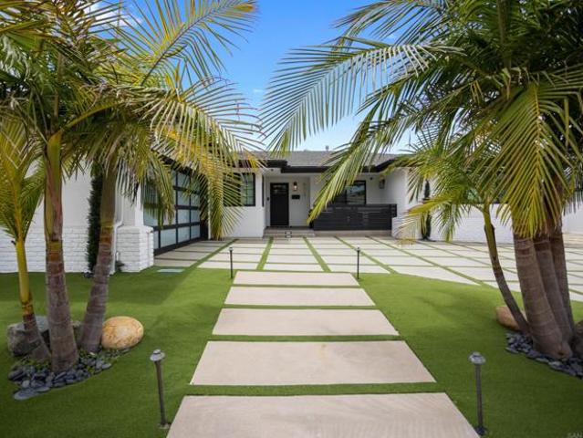 6113 Arno Dr, San Diego, CA 92120