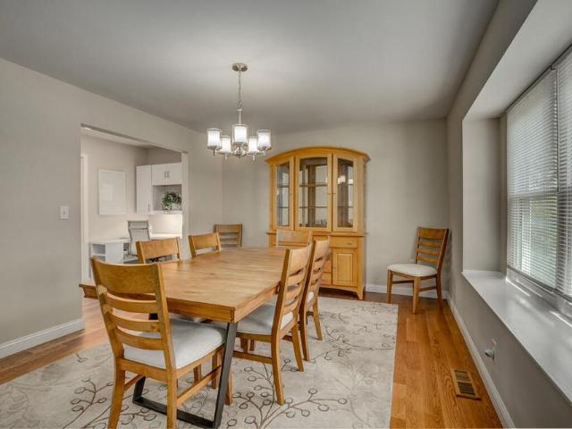 6113 Kingsgate Drive