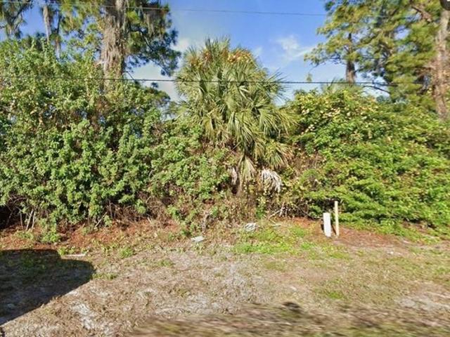 6113 Kramer Ave, Fort Myers, FL 33905
