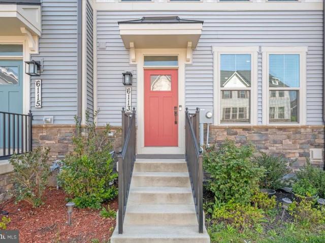 6113 Stonecat Court