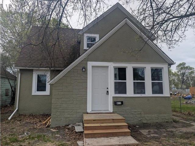 611 24th Ave N, Minneapolis, MN 55411